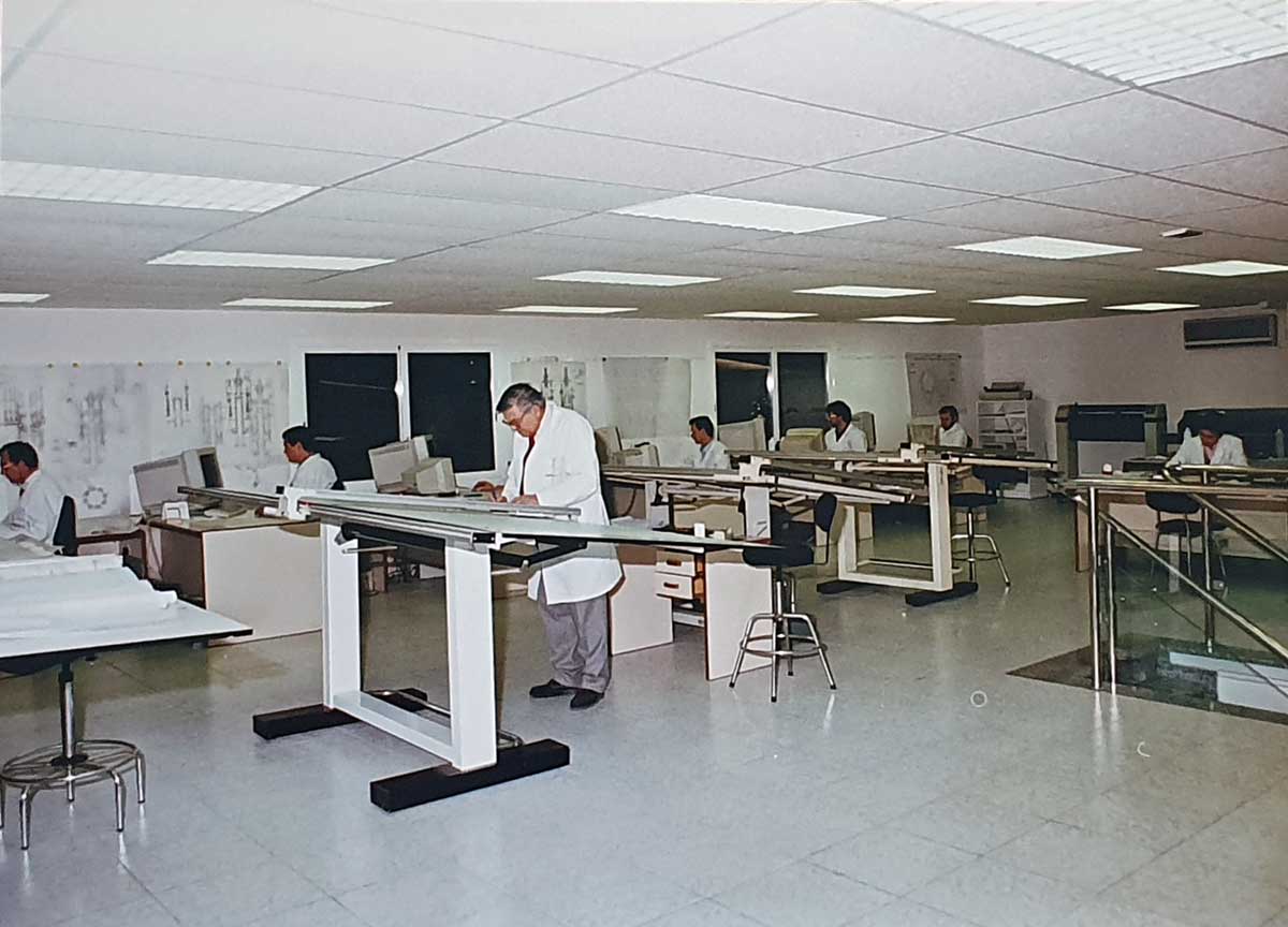 Mengibar - The most innovative Liquid Filling Solutions