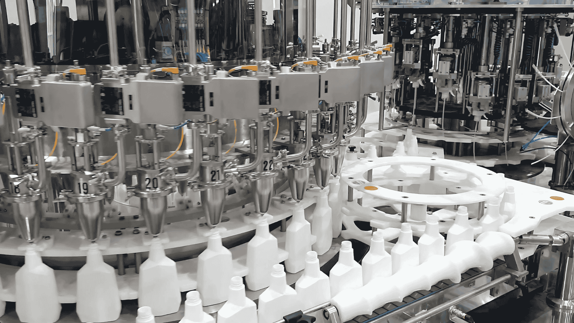 Machines de Remplissage et Bouchage de Liquides | Mengibar